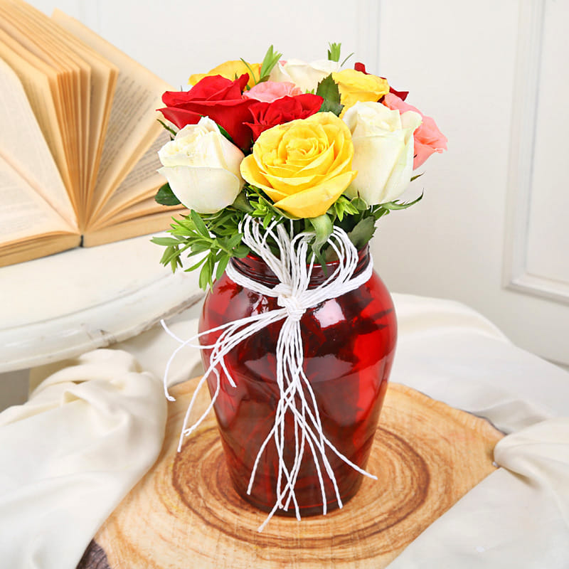 Flower Glass Vase Online | Buy Flowers in Glass From ₹399 | FlowerAura