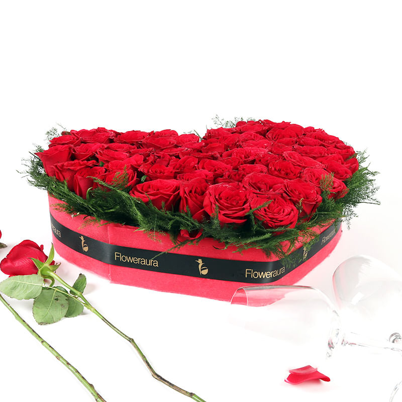 Red Flowers | Red Roses Bouquet | Red Color Carnations | FlowerAura