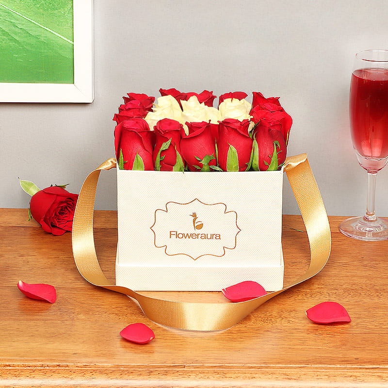 Rose Flower Bouquet | Online Rose Delivery | Send Roses Online | FlowerAura