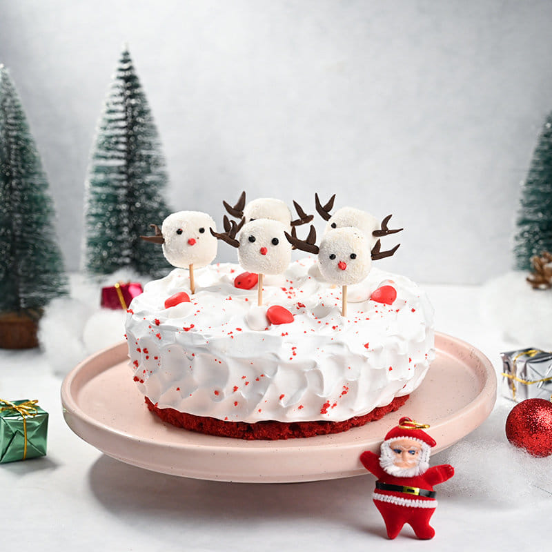 Order Christmas Red Velvet Cake N Red Carnations Box Online, Price Rs ...