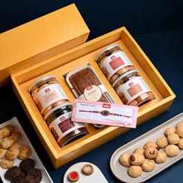 Rakhi Hampers | Buy/Send Rakhi Gift Hampers Online in India