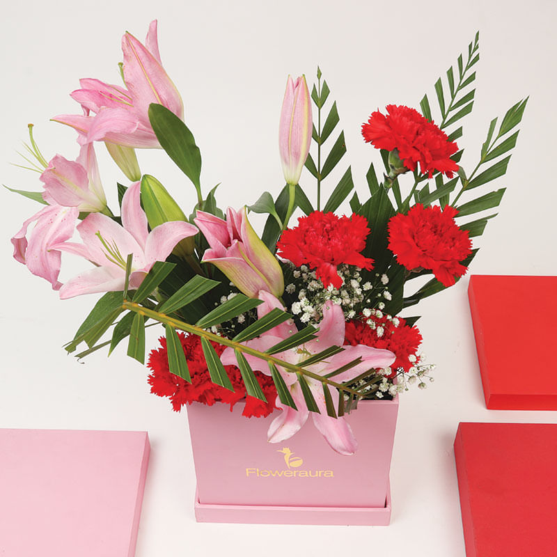Flower Box Online | Buy Flowers in a Box | Rose Gift Box - FlowerAura ...