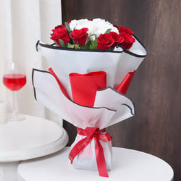 Flowers and Cake Delivery in Gurgaon | FlowerAura