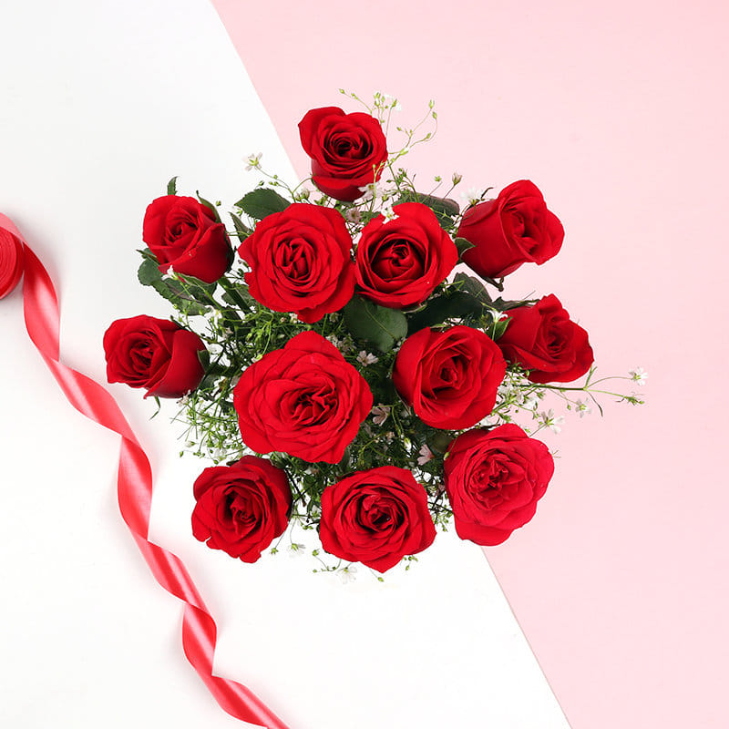 Red Flowers | Red Roses Bouquet | Red Color Carnations | FlowerAura